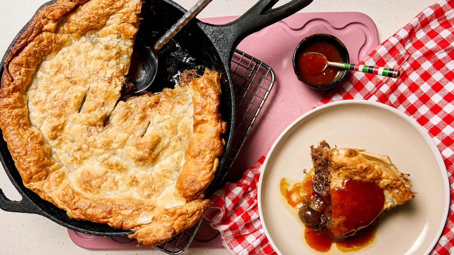 Kangaroo Tail Pie – Australian Meats